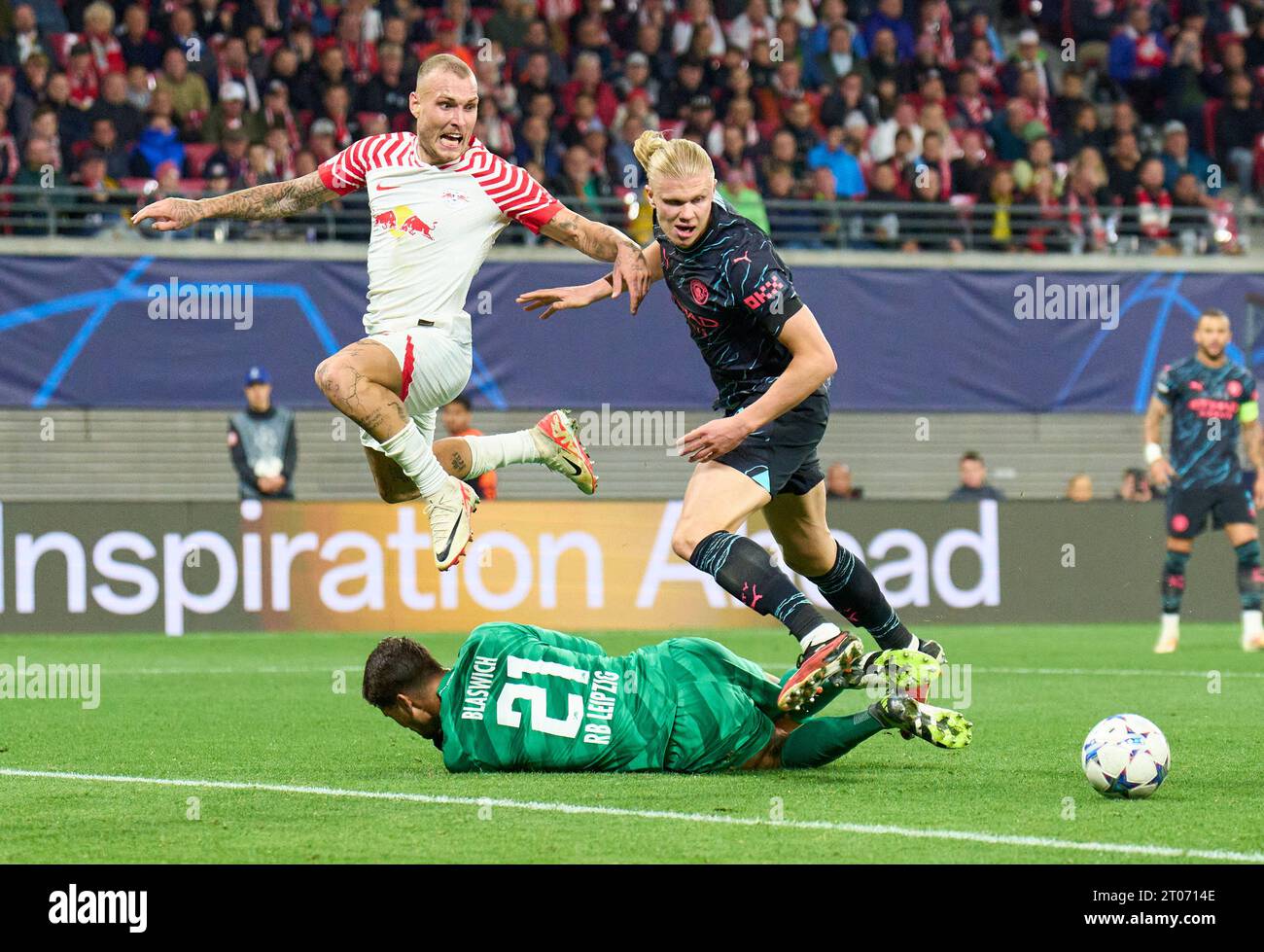 David Raum, RB Leipzig 22 Janis Blaswich, RB Leipzig 21 compete for the ...