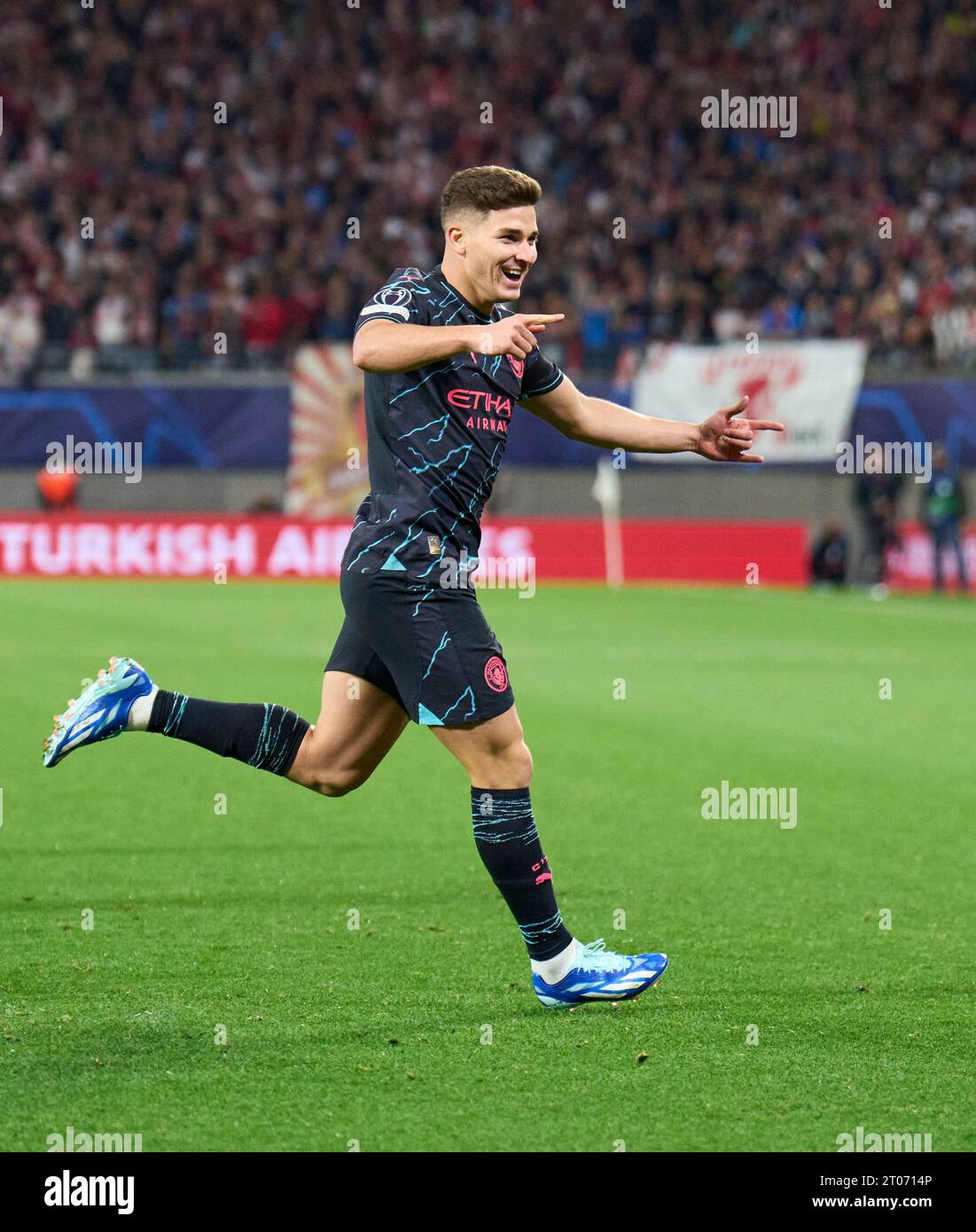 Julian Alvarez, MANCITY 19 celebrates his goal, happy, laugh ...