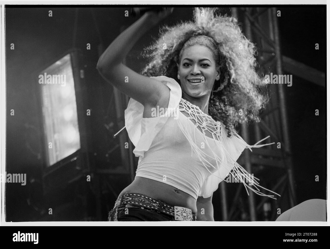 A young Beyoncé of Destiny's Child playing live at Radio 1 One Big ...