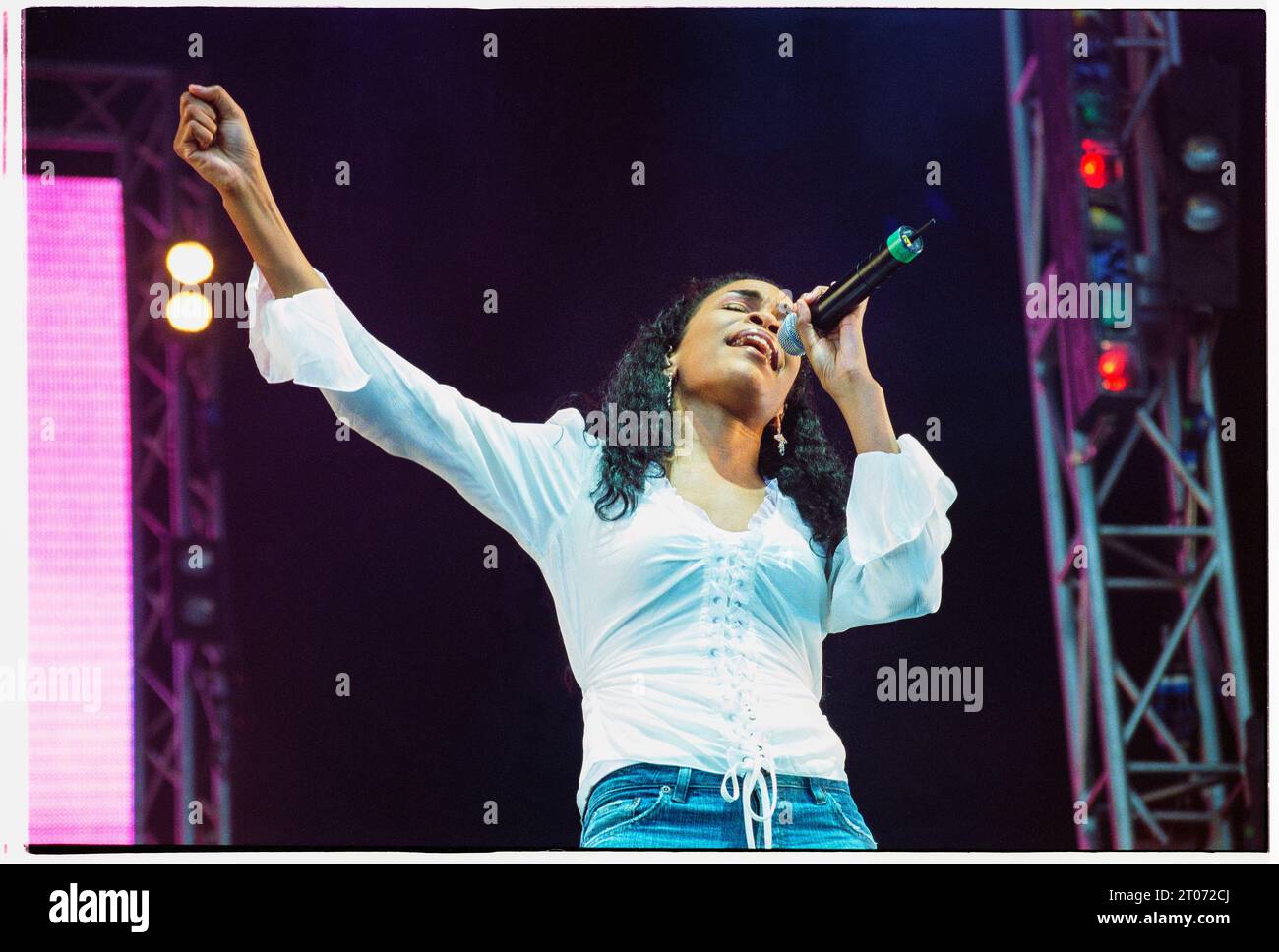 Michelle Williams of Destiny's Child play live at Radio 1 One Big ...