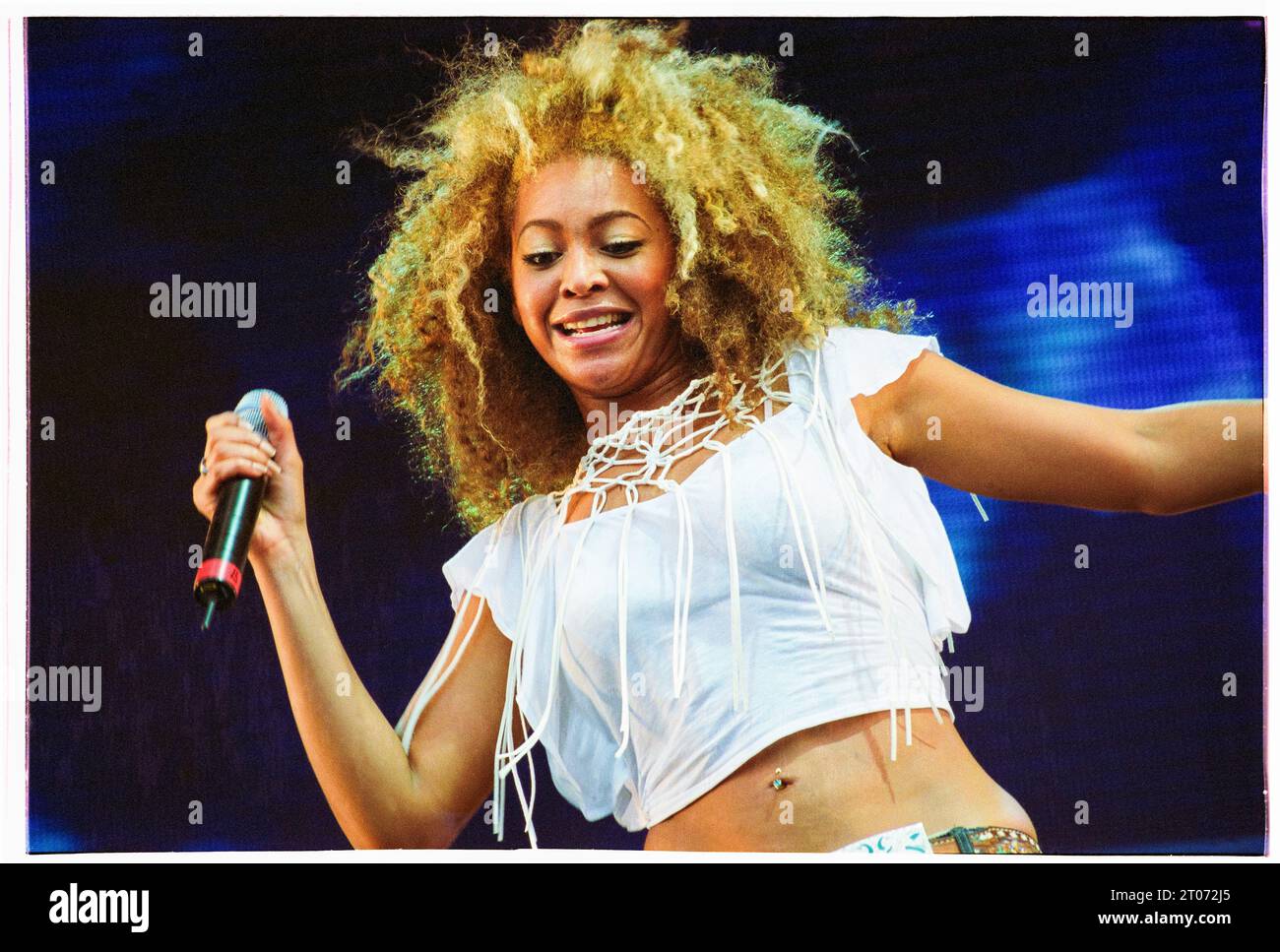A young Beyoncé of Destiny's Child playing live at Radio 1 One Big ...