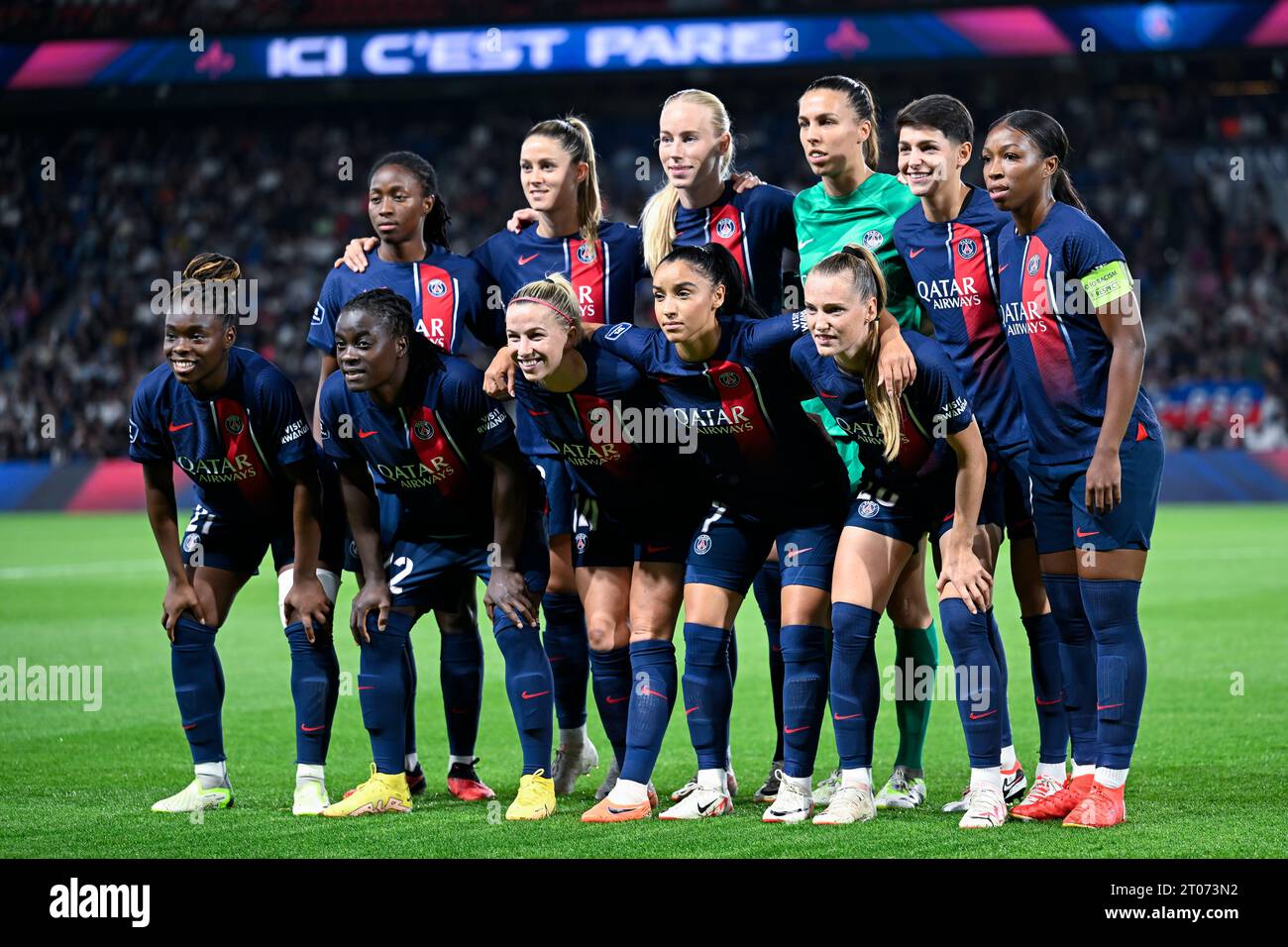 Paris, France. 01st Oct, 2023. Team players of PSG in group before the D1 Arkema Women football ...