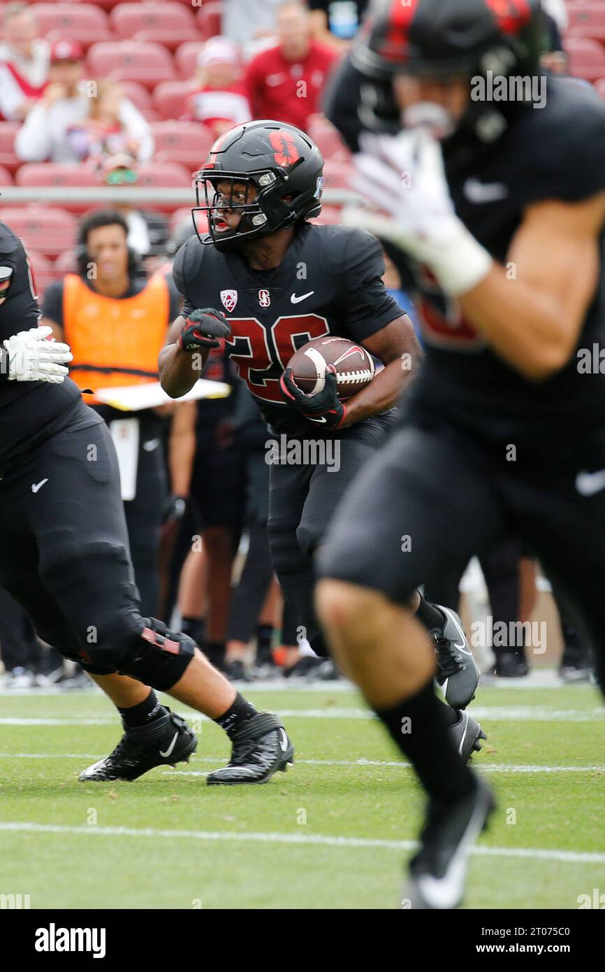 PALO ALTO, CA - SEPTEMBER 30: Stanford Cardinal RB Sedrick irvin (26 ...