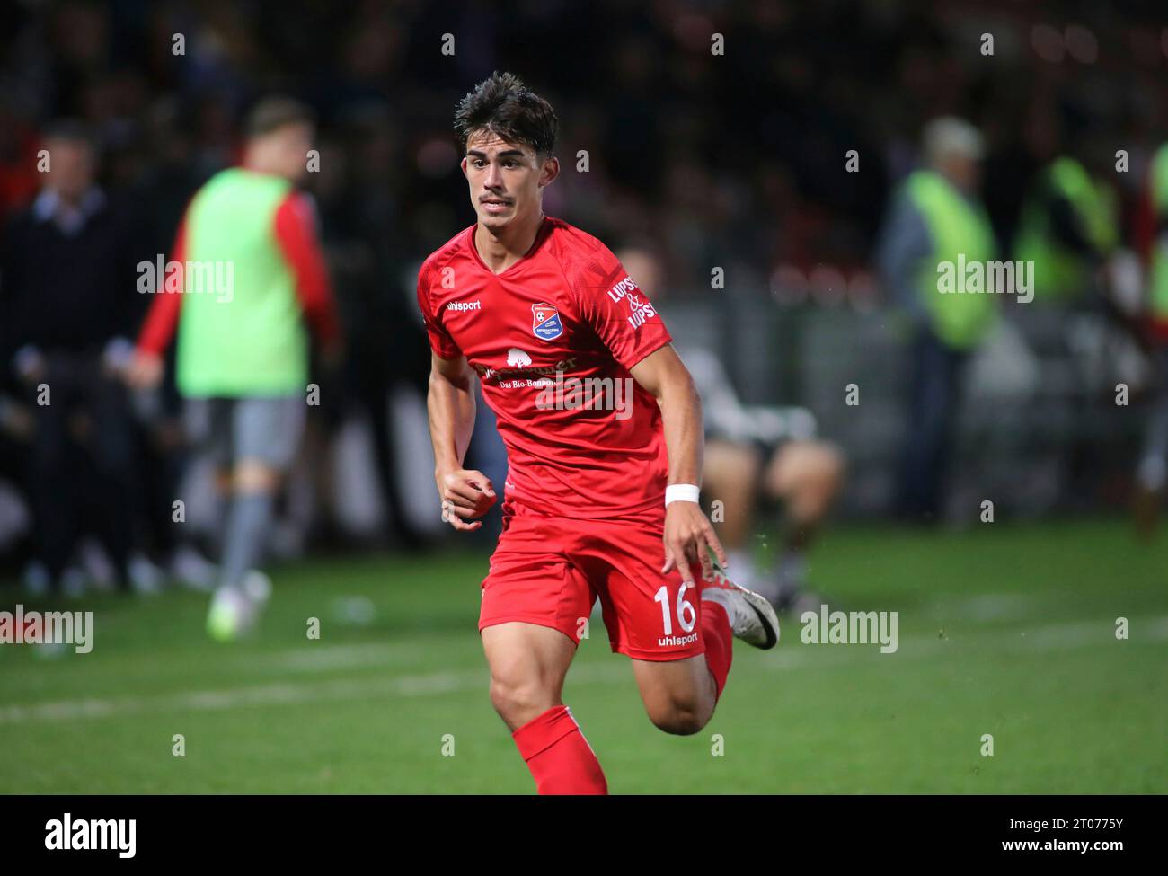 Aaron keller hi-res stock photography and images - Alamy