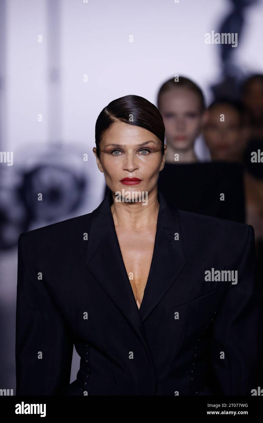 Paris, France. 02nd Oct, 2023. Model Helena Christensen walks on the ...