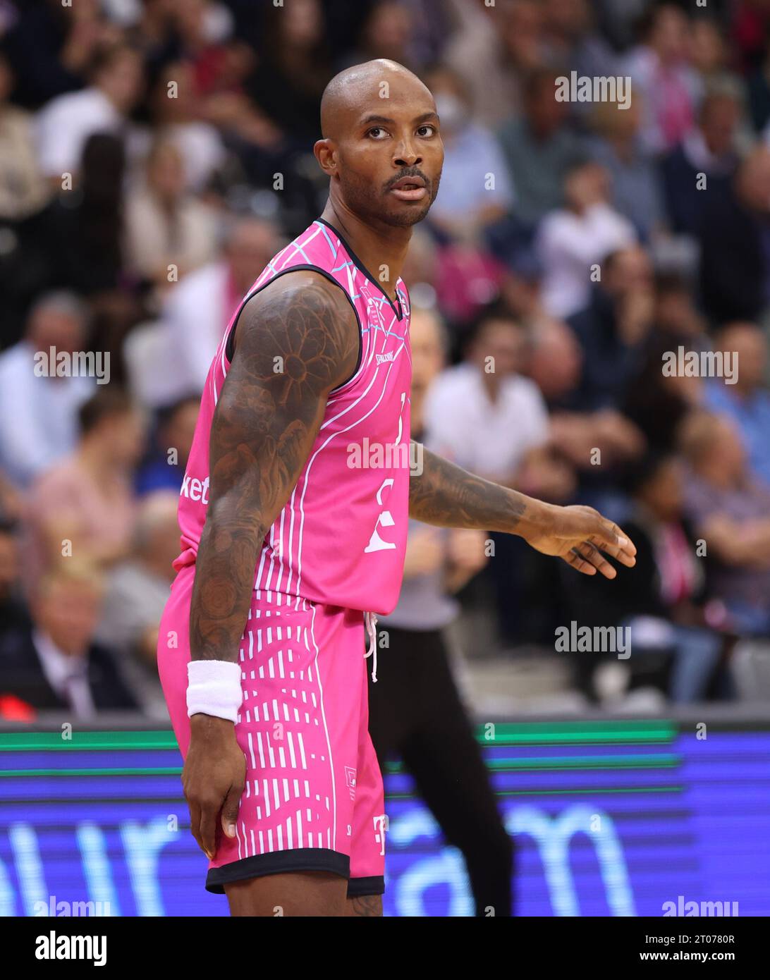Bonn, Deutschland. 04th Oct, 2023. Ike Udanoh (Bonn), Telekom Baskets ...