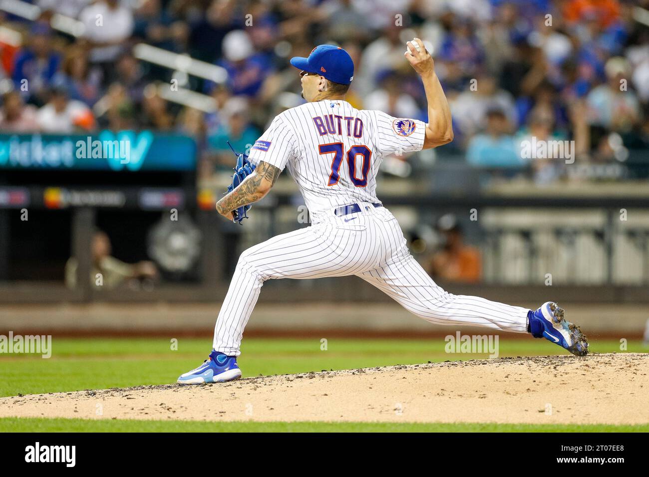 Jose butto hi-res stock photography and images - Alamy