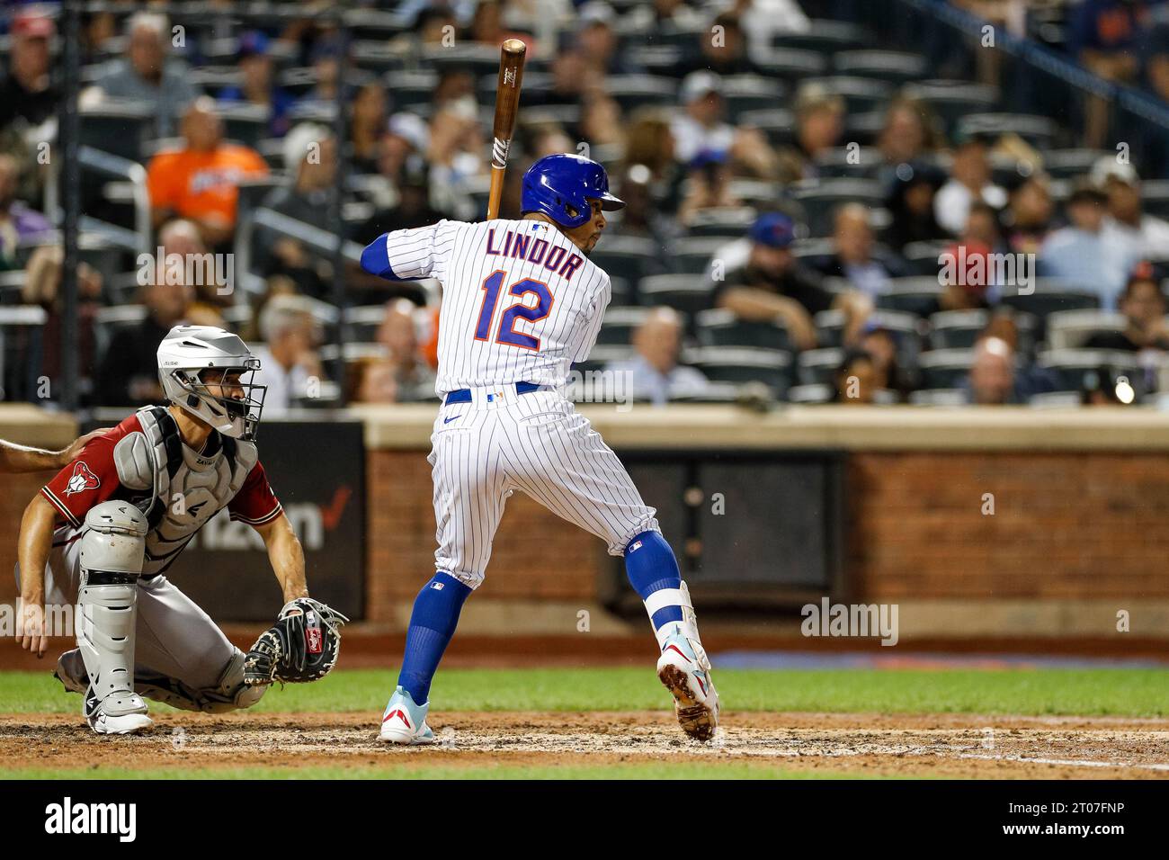 New York Mets shortstop Francisco Lindor (12) waits for a pitch during ...