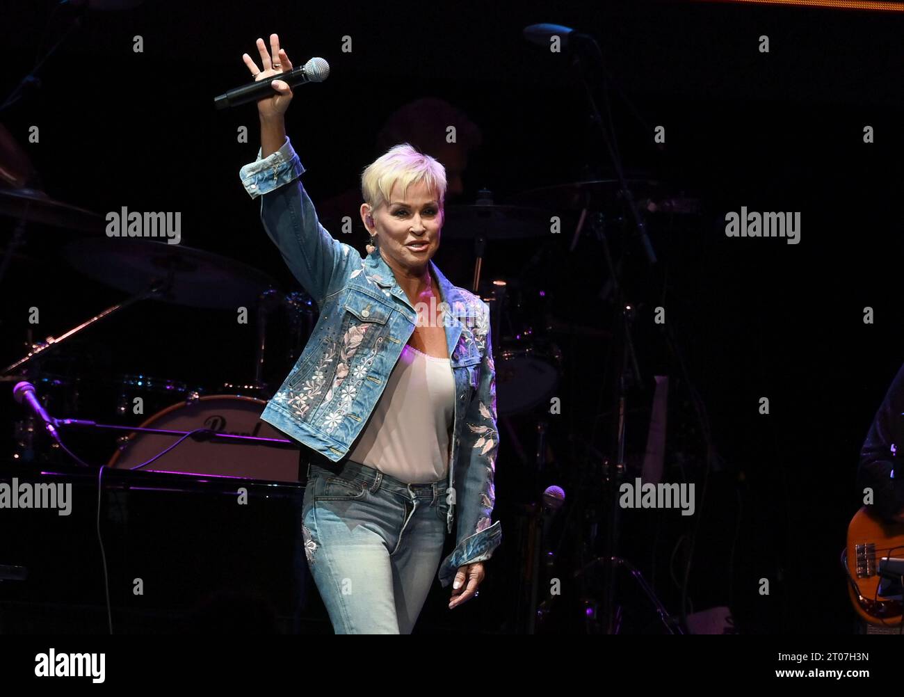 Lorrie morgan 2023 hi-res stock photography and images - Alamy