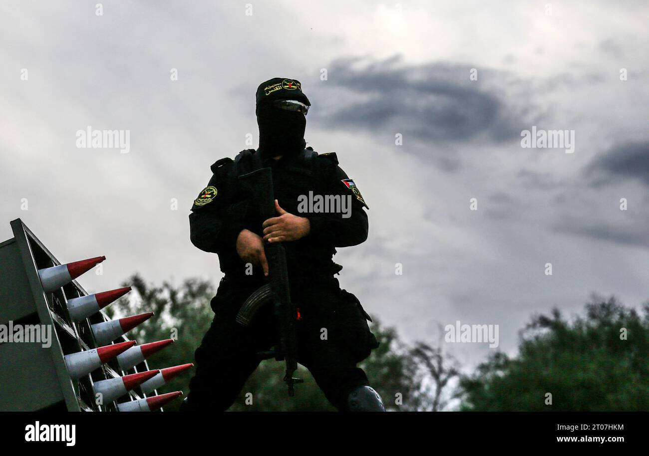 Middle East News/Gaza/Palestinian Territories Armed fighters of the Al ...