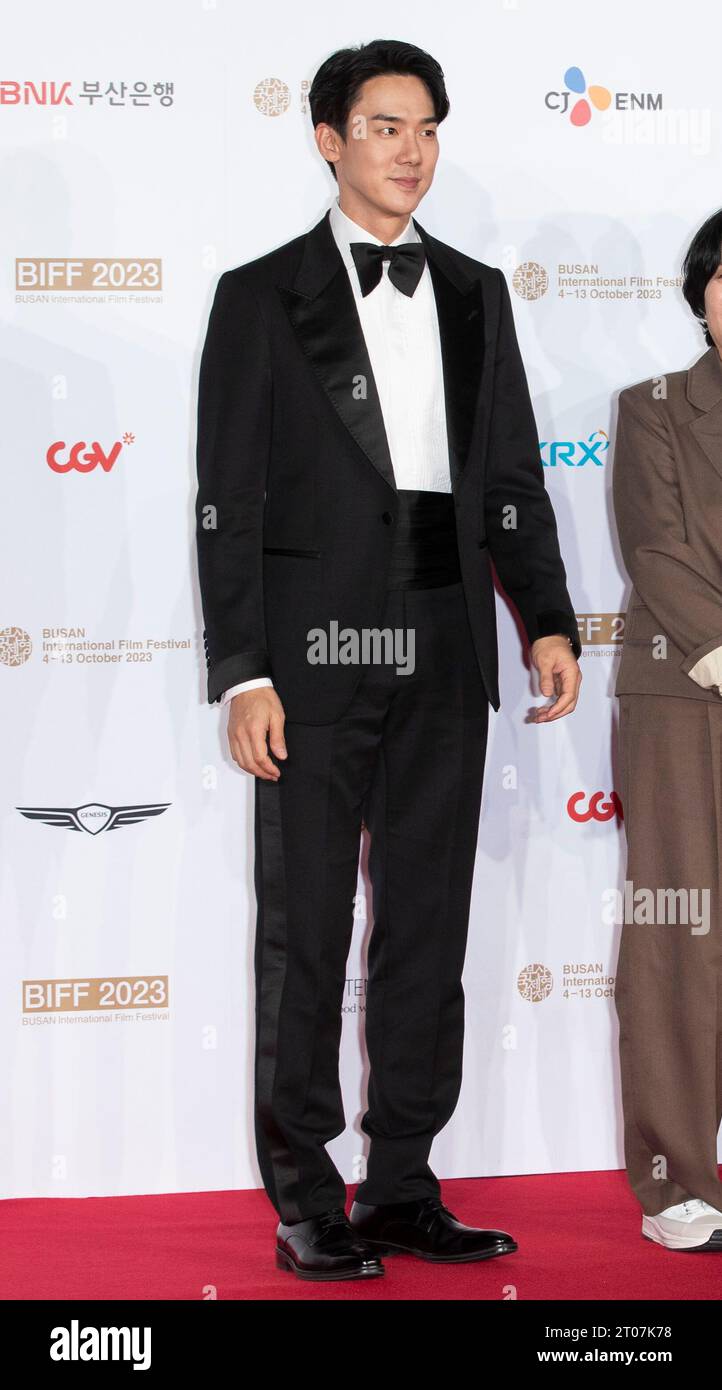 Busan, South Korea. 4th Oct, 2022. South Korean Yoo Yeon-seok, arrives ...