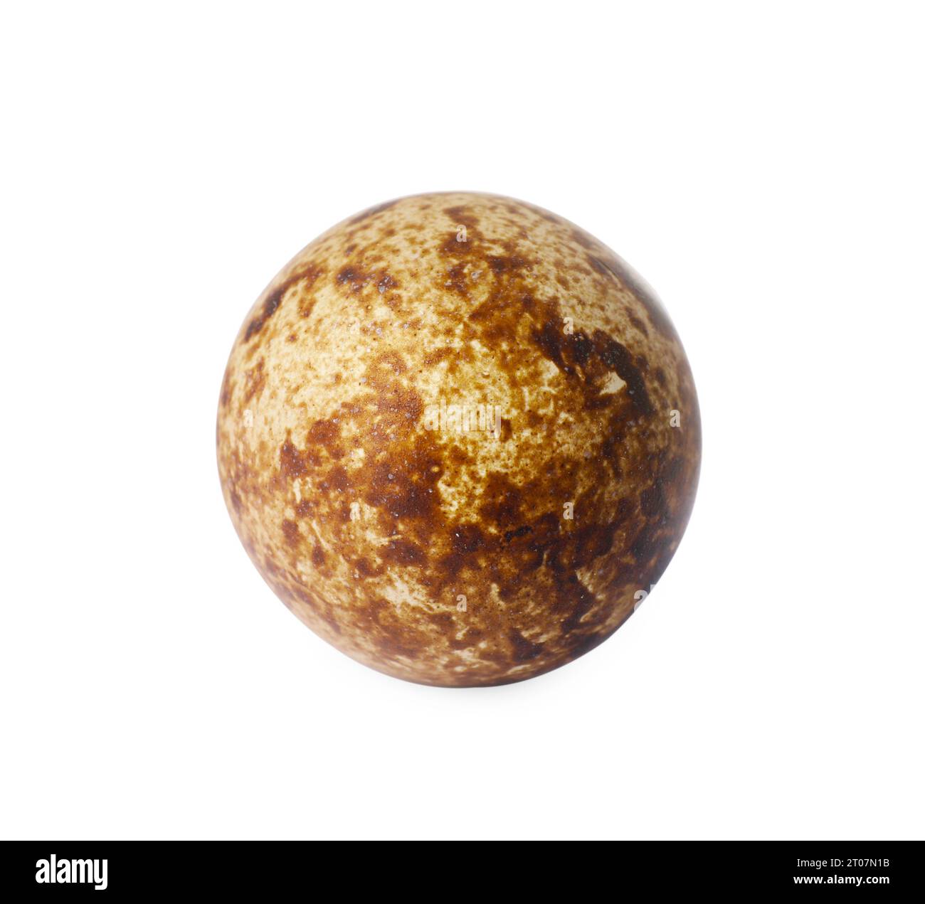 One speckled quail egg isolated on white Stock Photo - Alamy
