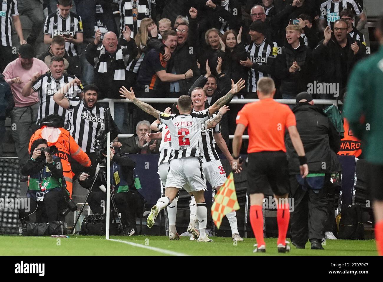 Newcastle, UK. 04th Oct, 2023. Newcastle United midfielder Sean ...