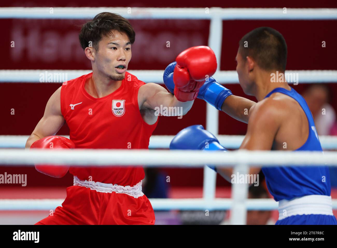 Hangzhou, China. 4th Oct, 2023. (L to R) Shudai Harada (JPN), Juntrong ...
