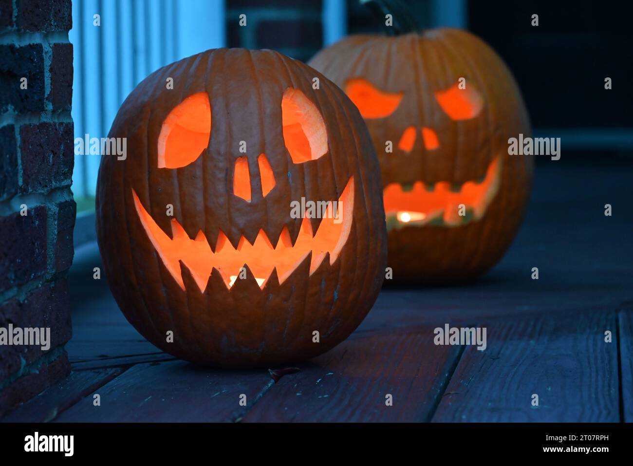 Halloween jack lantern pumpkins home hi-res stock photography and ...