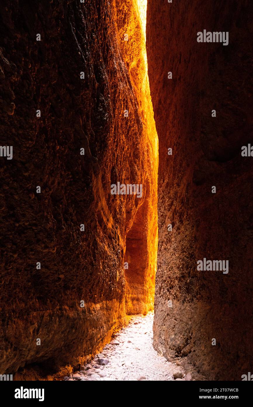 Echidna chasm hi-res stock photography and images - Alamy