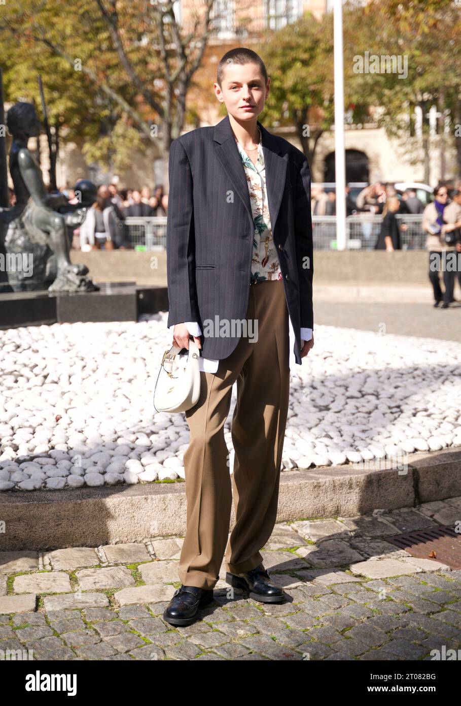 Emma corrin paris hi-res stock photography and images - Alamy
