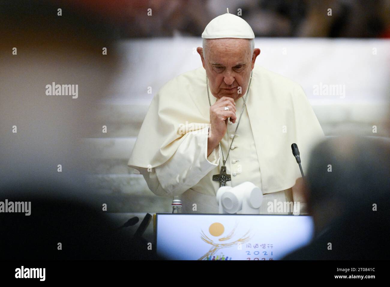 Pope Francis attends the Opening of the XVI Ordinary General Assembly ...