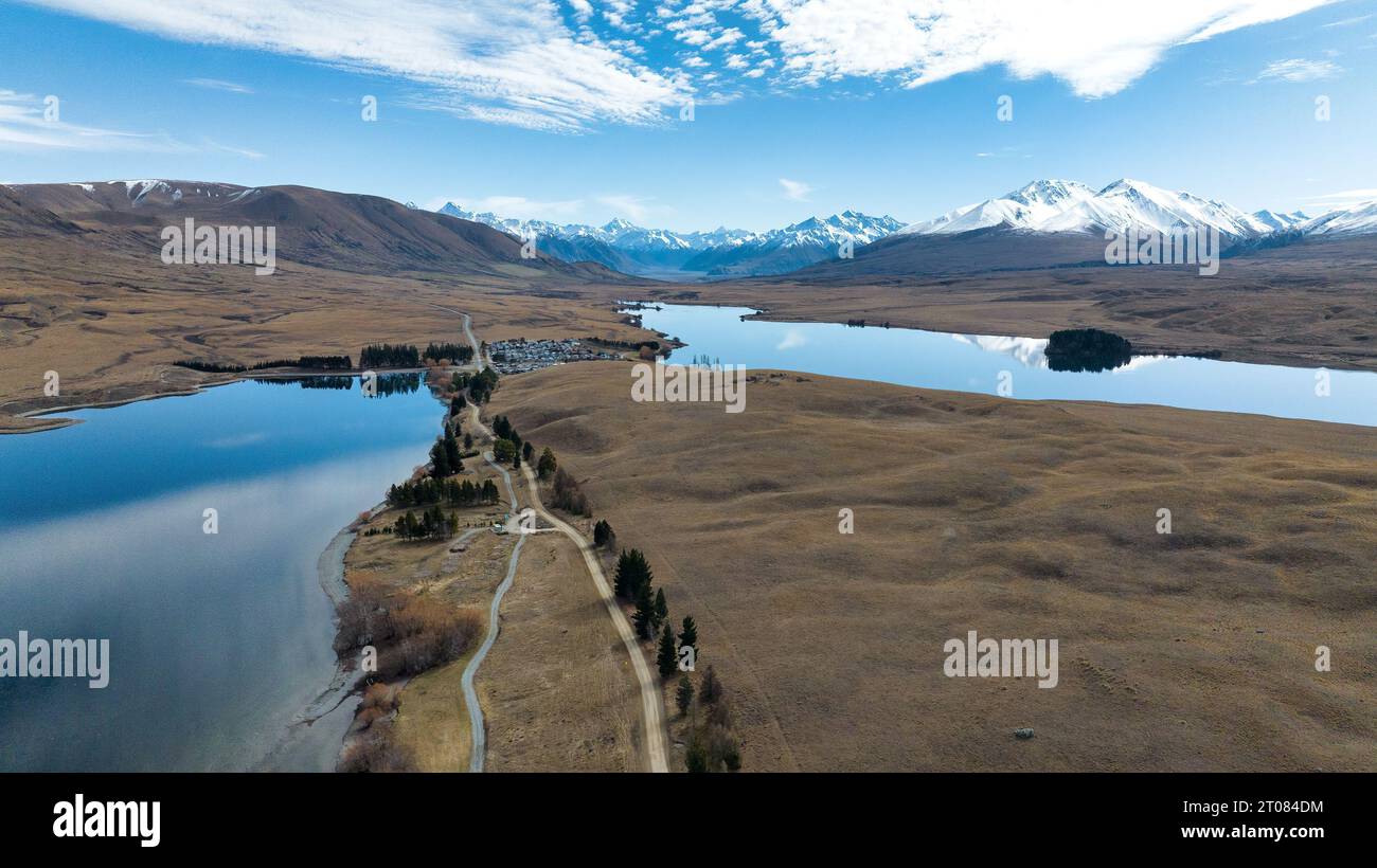 High angle view of alpine lakes in the Ashburton highlands Lakes ...