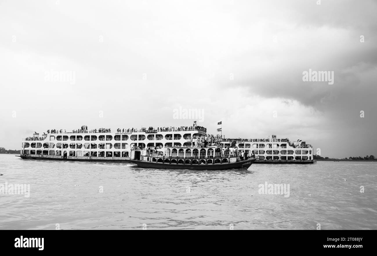 Traditional boat station, people's lifestyle, and cloudy sky ...