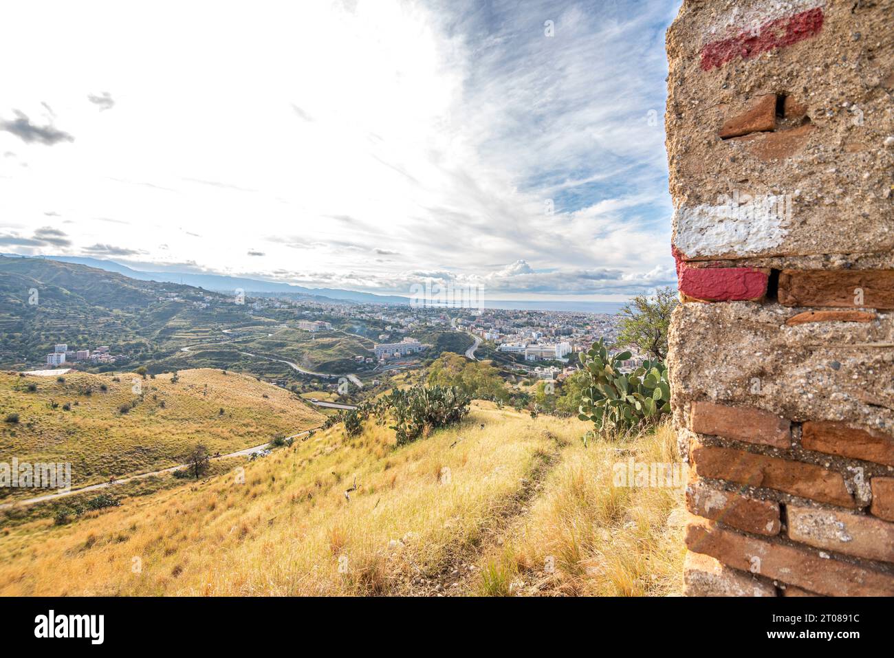 Sentiero di cemento hi-res stock photography and images - Alamy
