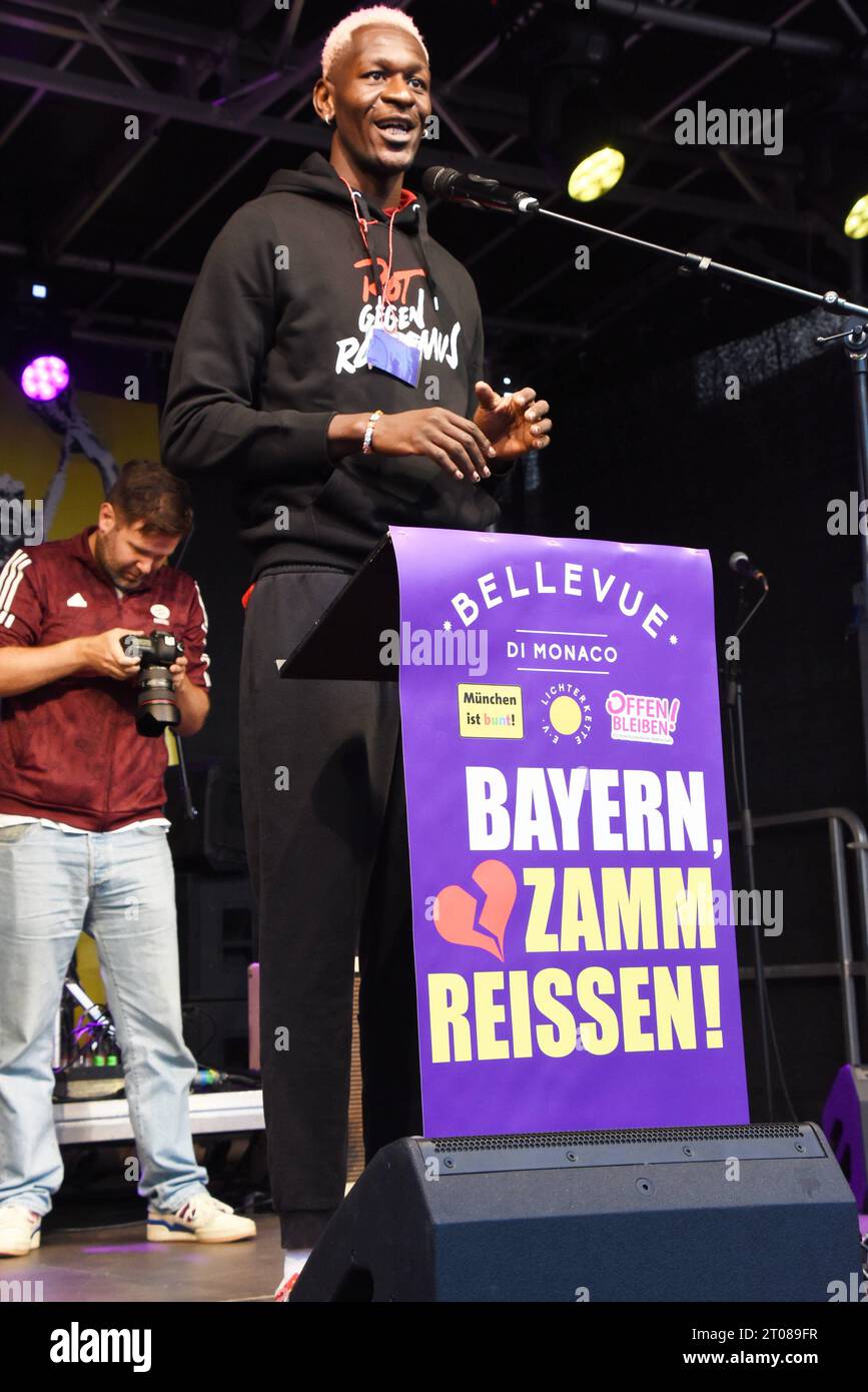 Bonga isaac hi-res stock photography and images - Alamy