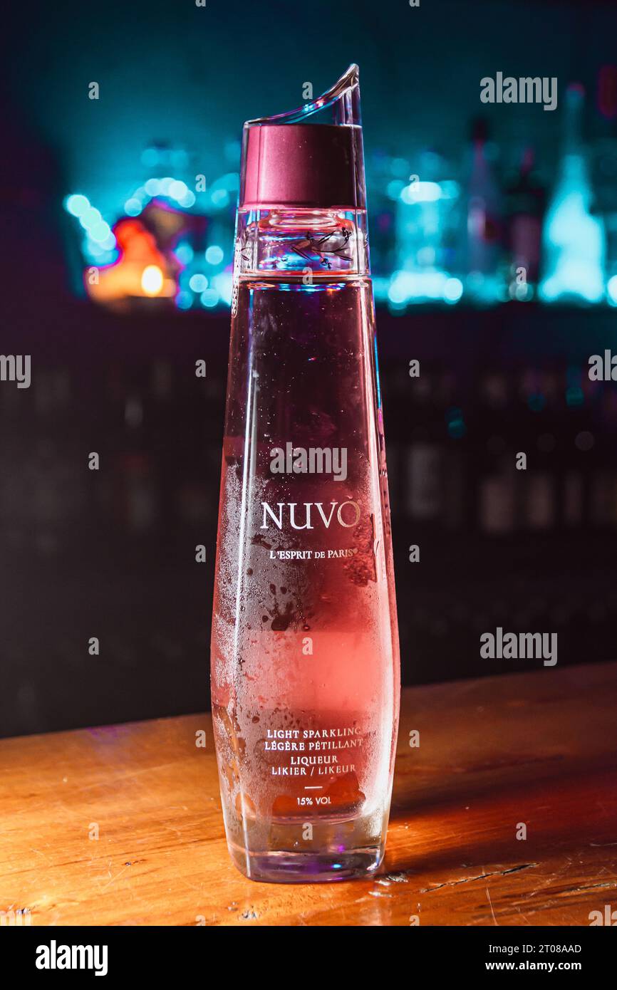 Vodka party hi-res stock photography and images - Alamy