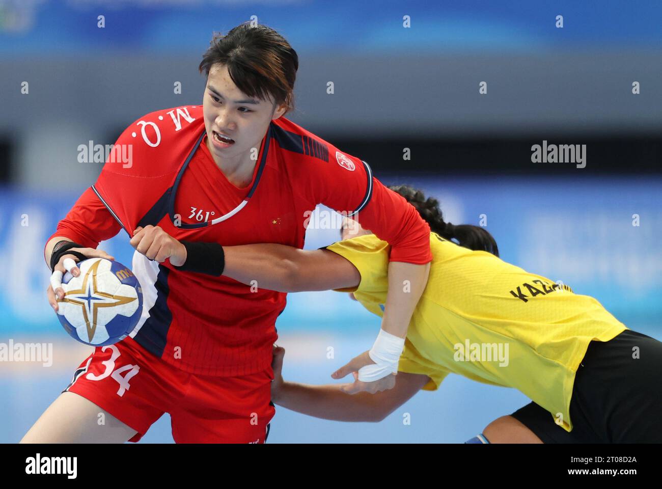 Hangzhou, China's Zhejiang Province. 5th Oct, 2023. Jin Mengqing (L) of ...