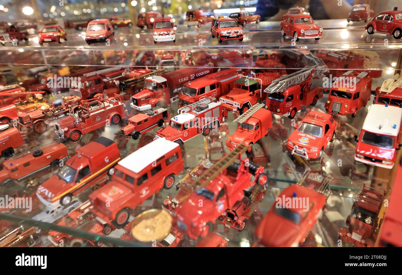 Beirut. 3rd Oct, 2023. This photo taken on Oct. 3, 2023 shows model ...