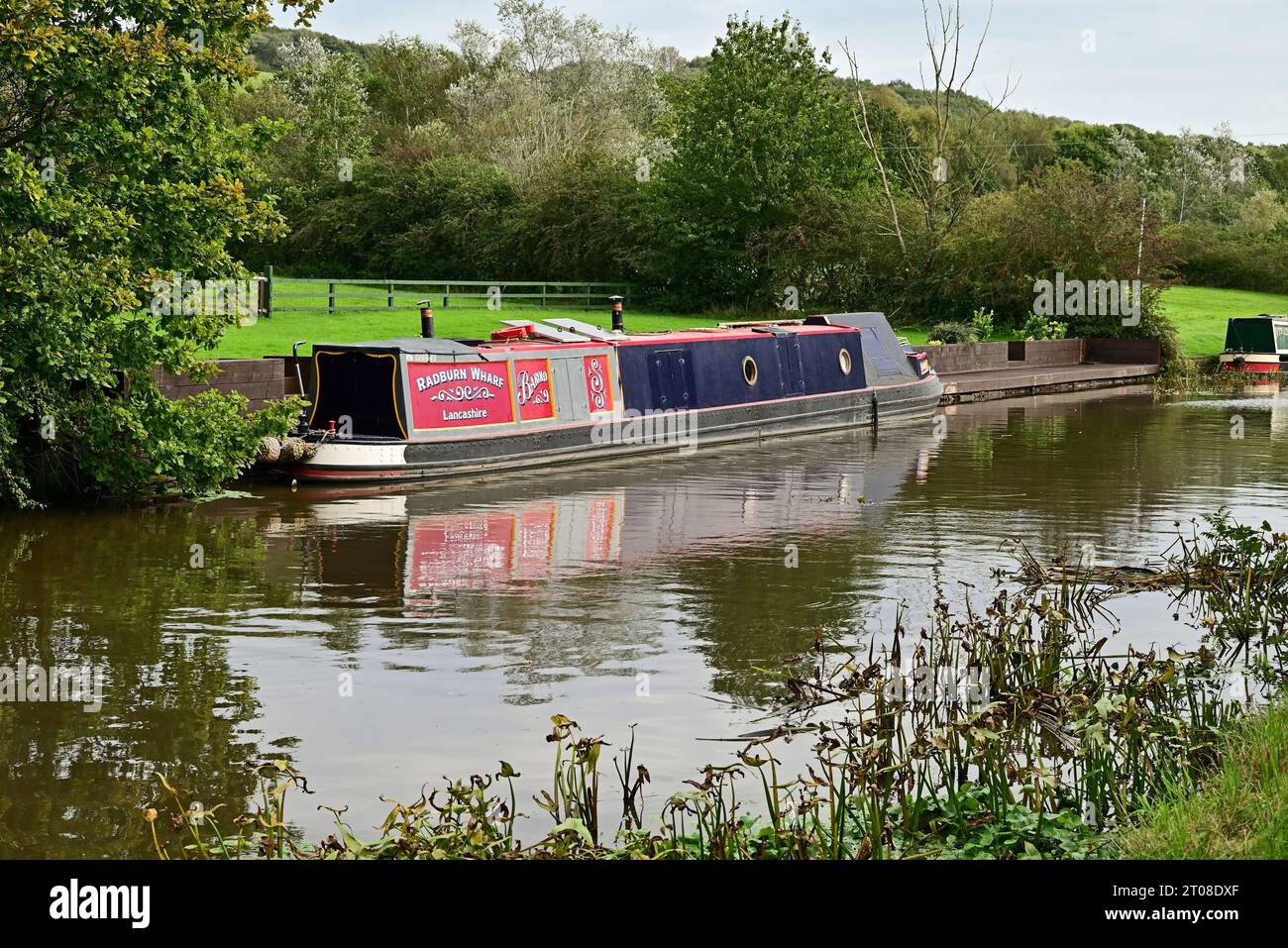 Around the UK - View of the Leeds to Liverpool canal at Parbold, West ...