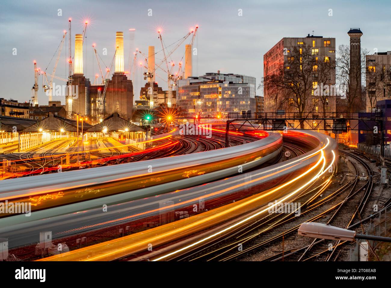 Old battersea power station train hi-res stock photography and images ...