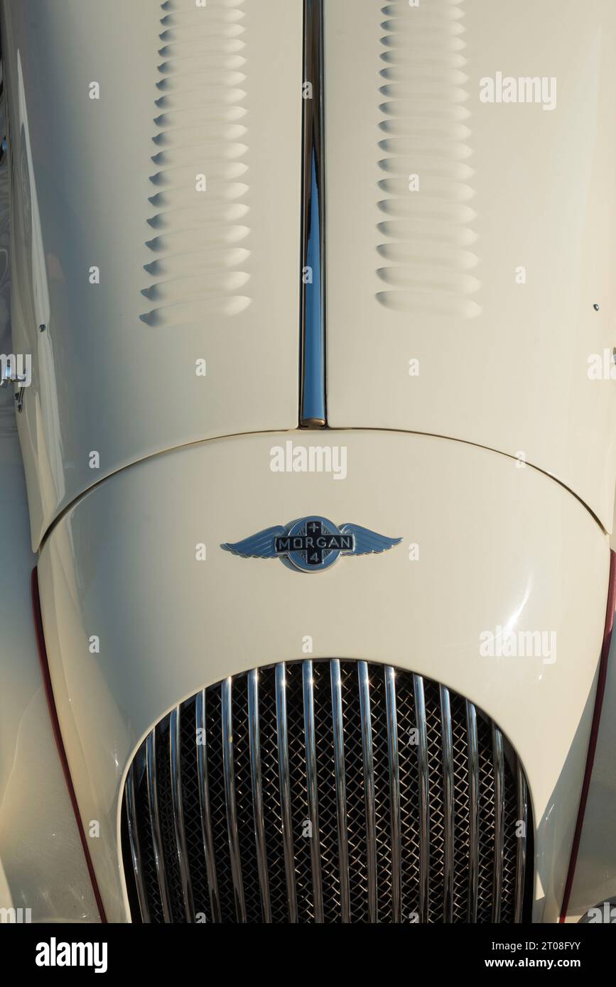 Morgan Plus 4 Cars Logo Stock Photo - Alamy