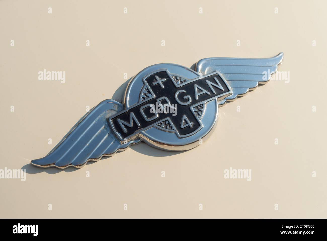 Morgan Plus 4 Cars Logo Stock Photo - Alamy