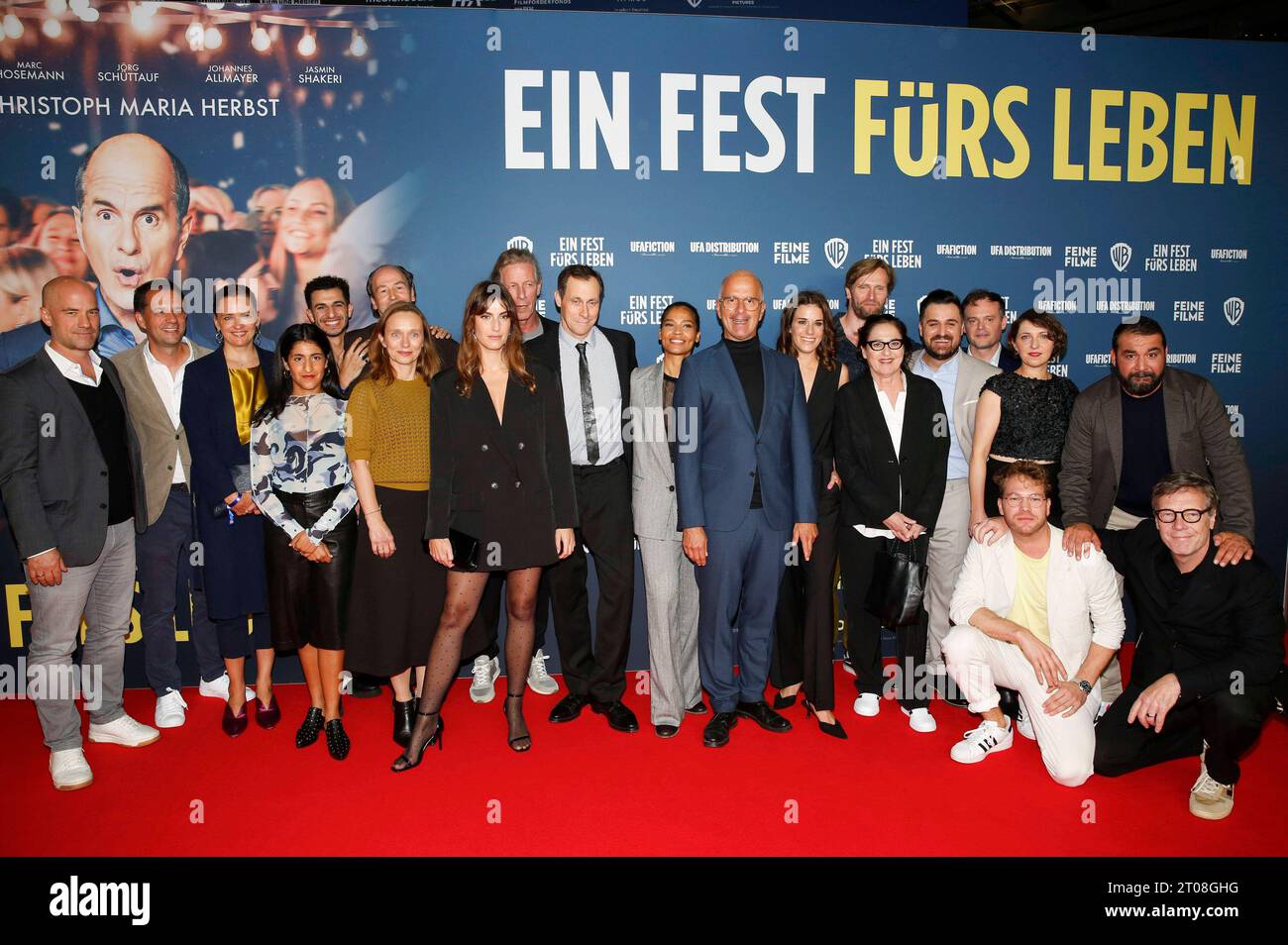 Richard Huber, Marc Hosemann, Cynthia Micas, Christoph Maria Herbst ...