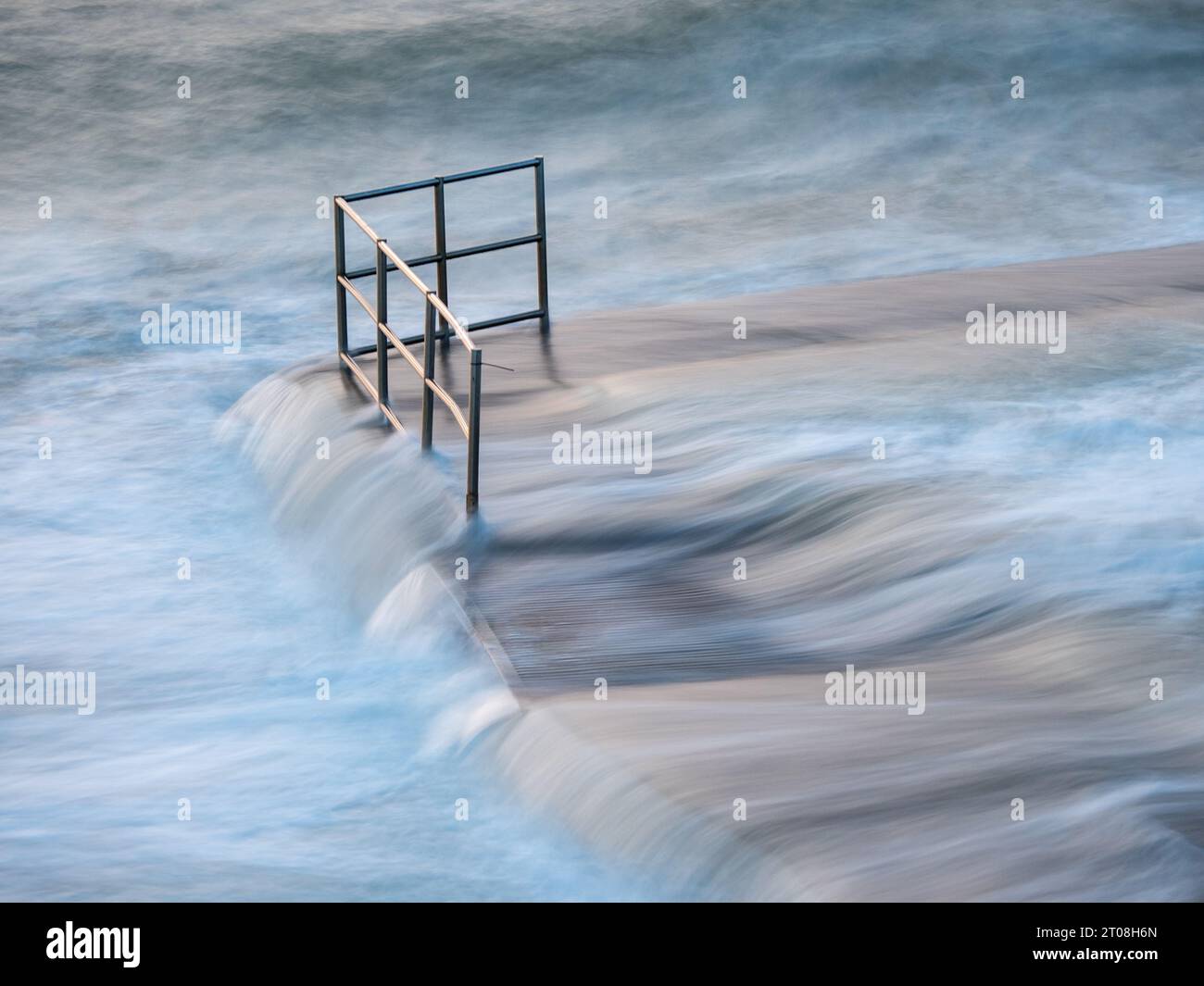 Steps from sea pool at Summerlease, Bude Stock Photo - Alamy