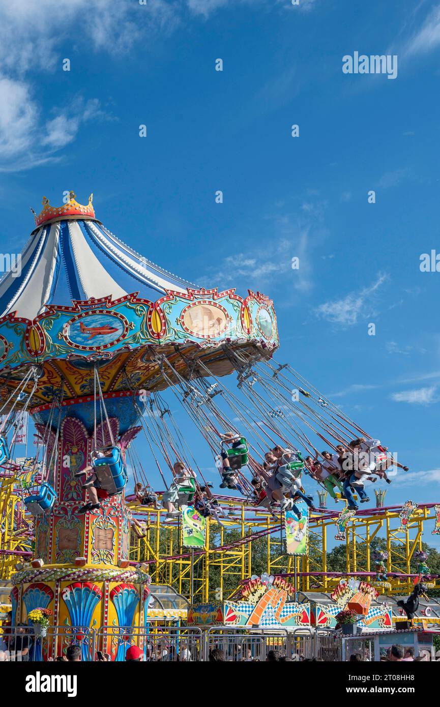 Chain flyer hi-res stock photography and images - Alamy