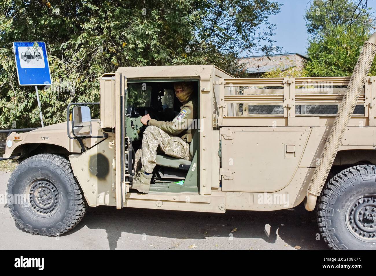 High mobility multipurpose wheeled vehicle hi-res stock photography and ...