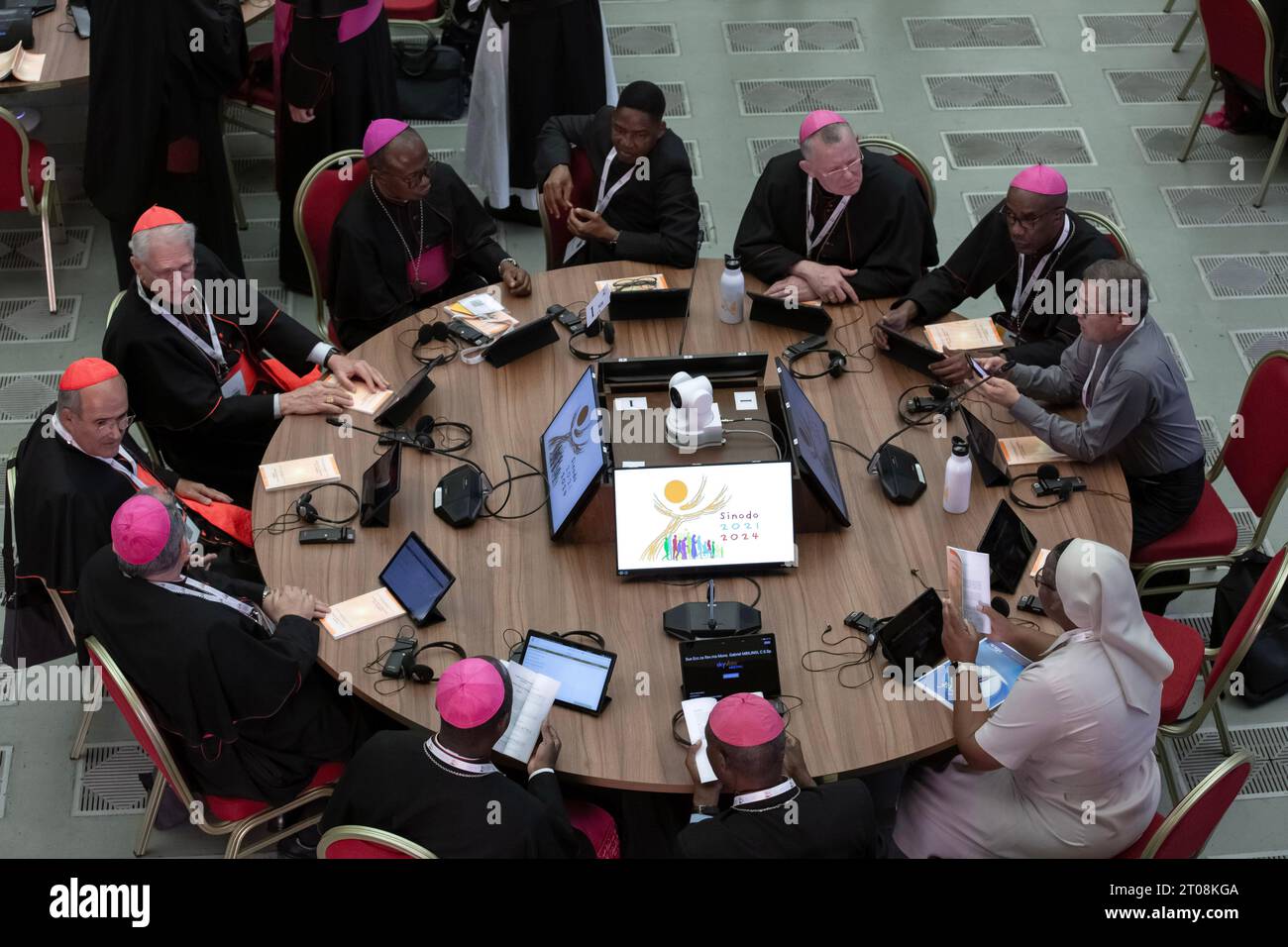 Vatican City, vatican, 4 October 2023. Pope Francis leads the XVI ...