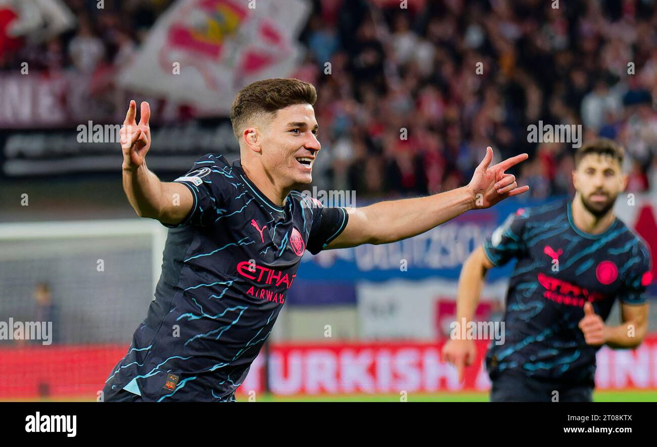 Julian Alvarez, MANCITY 19 celebrates his 1-2 goal, happy, laugh ...