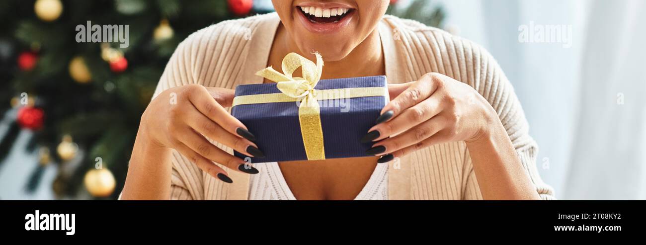 Woman sincerely happy gift hi-res stock photography and images - Alamy