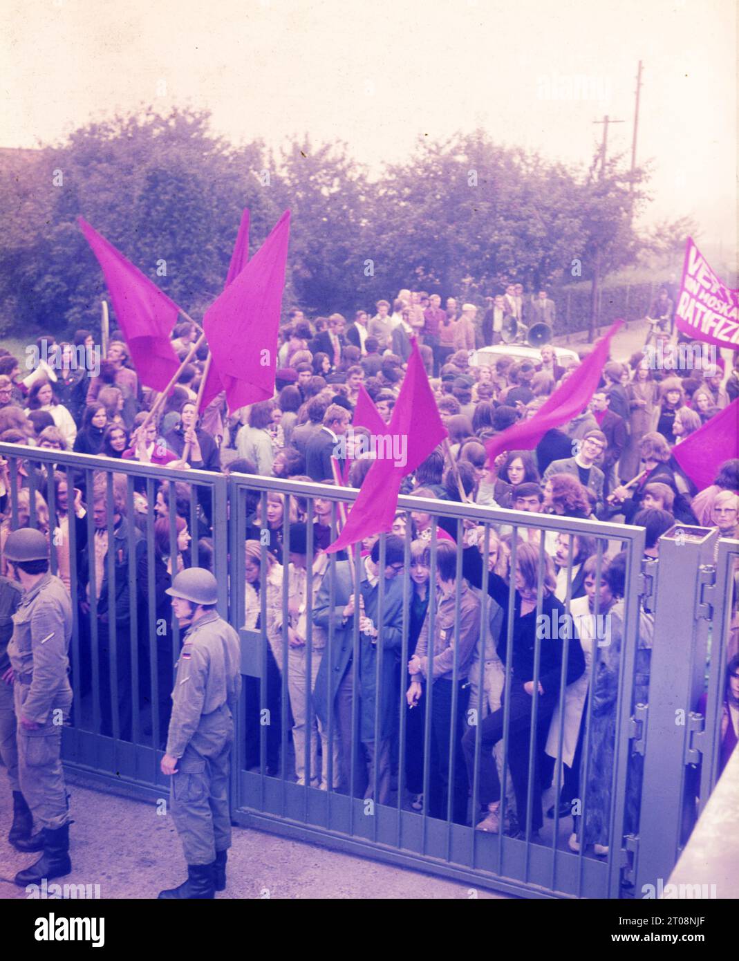 DEU, Germany: The historical colour photos from the times of the 1970s ...