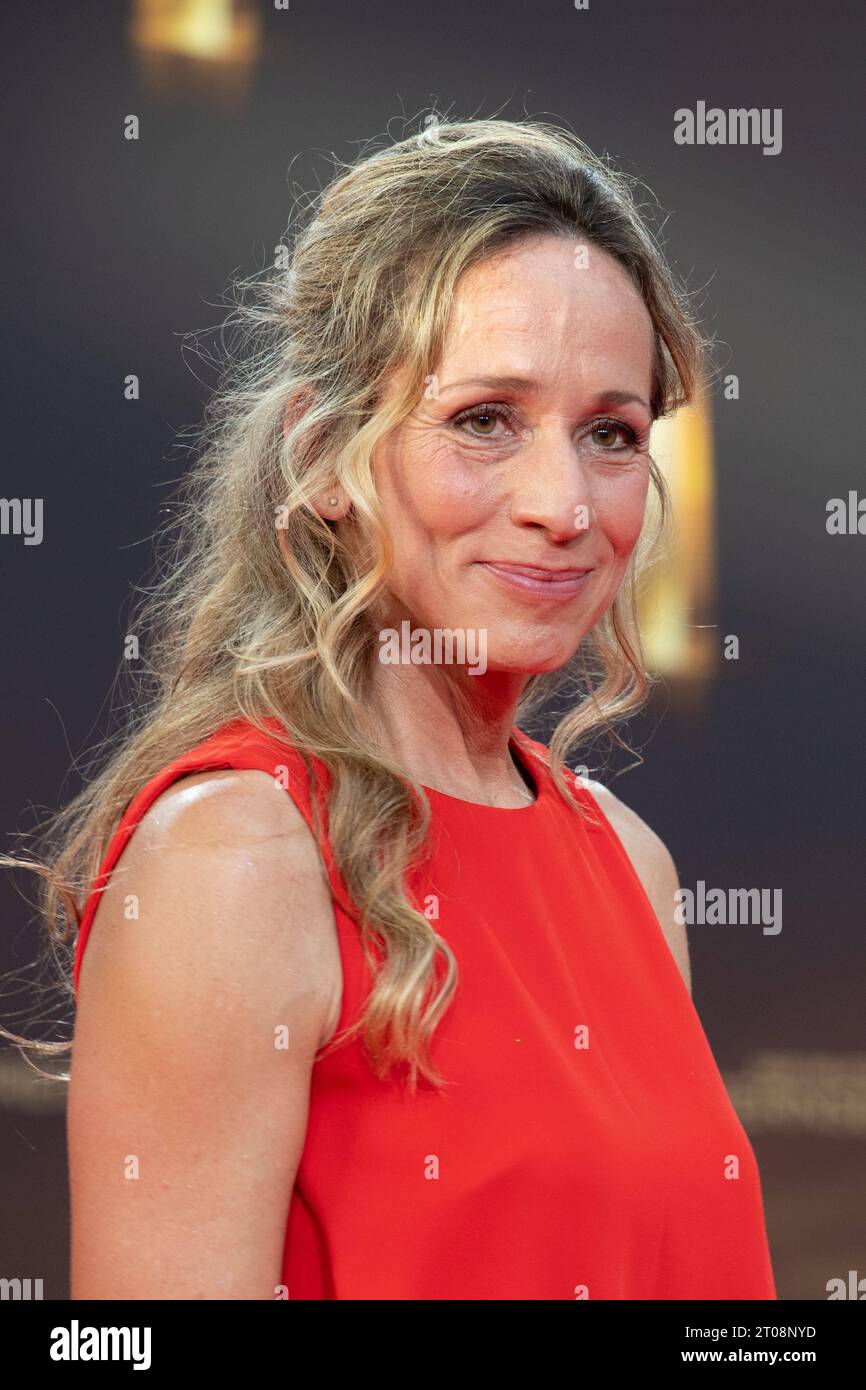 Tamina KALLERT, Moderatorin, Roter Teppich, Red Carpet Show, Ankunft ...