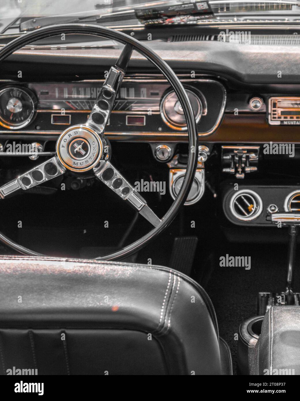 Retro vehicle dashboard hi-res stock photography and images - Alamy