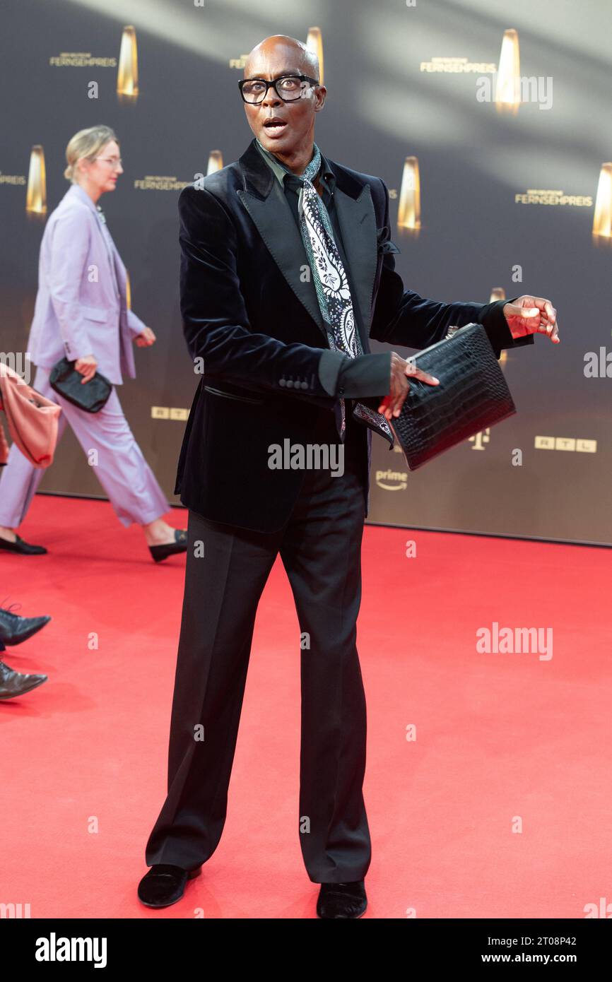 Bruce DARNELL, Model, Roter Teppich, Red Carpet Show, Ankunft, arrival ...