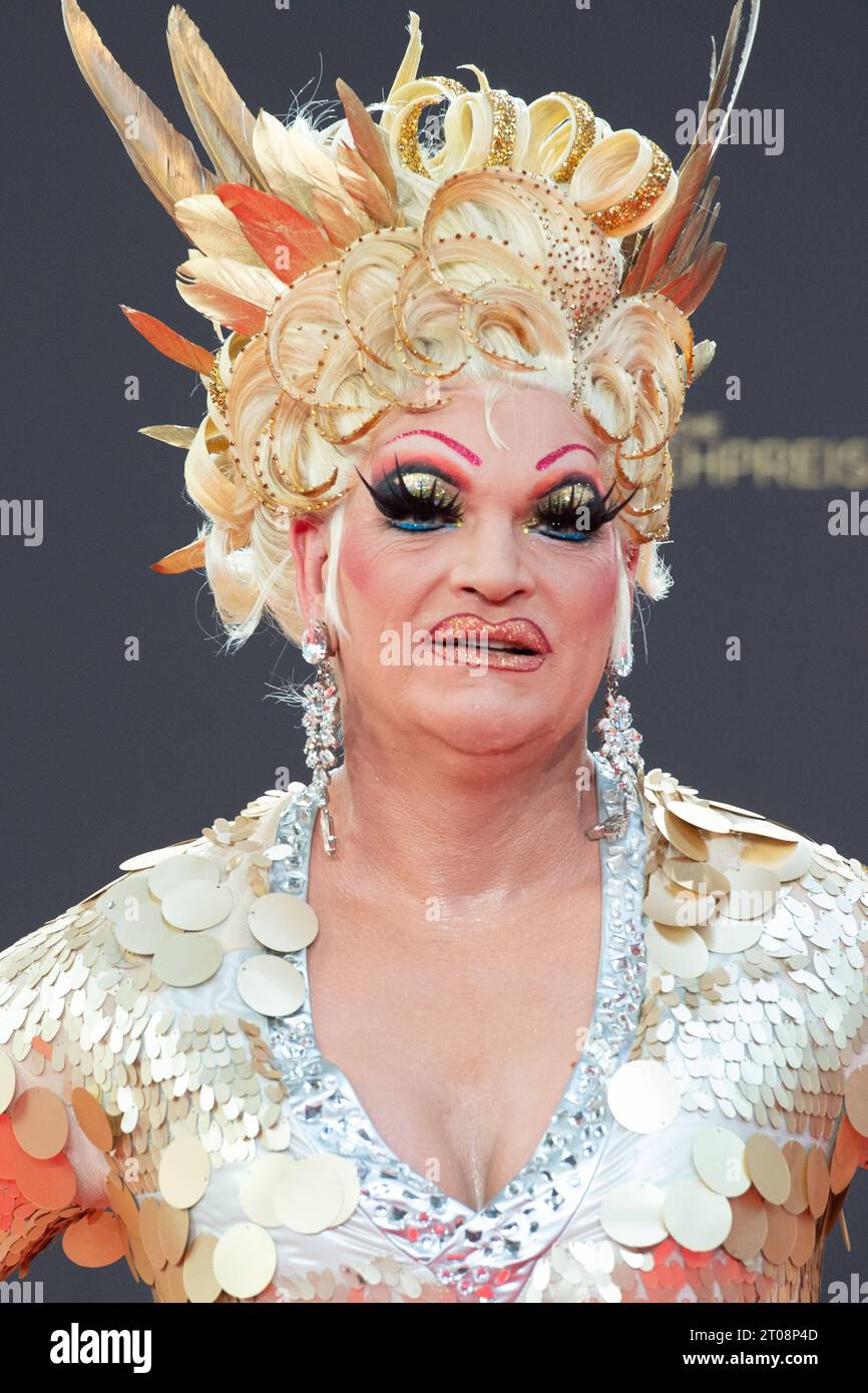 Olivia Jones's Instagram, Twitter & Facebook on IDCrawl