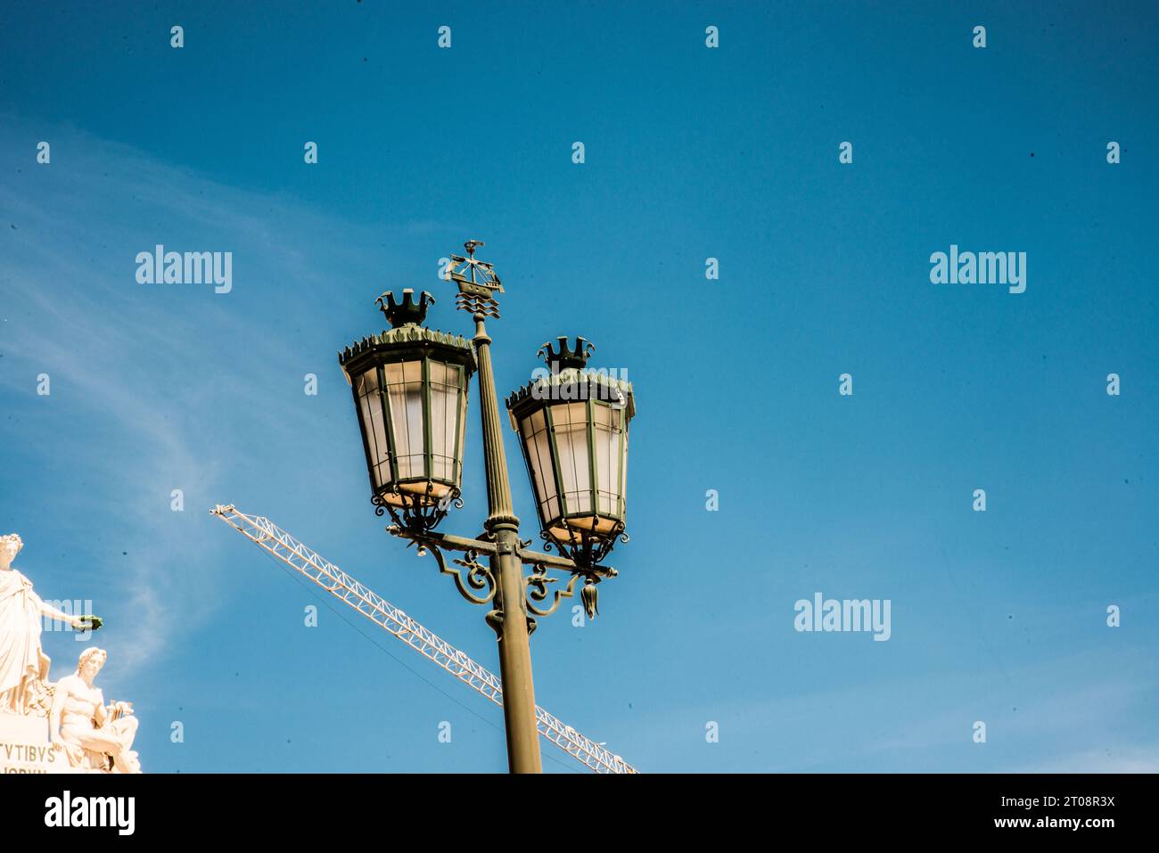 Lamp post head hi-res stock photography and images - Alamy