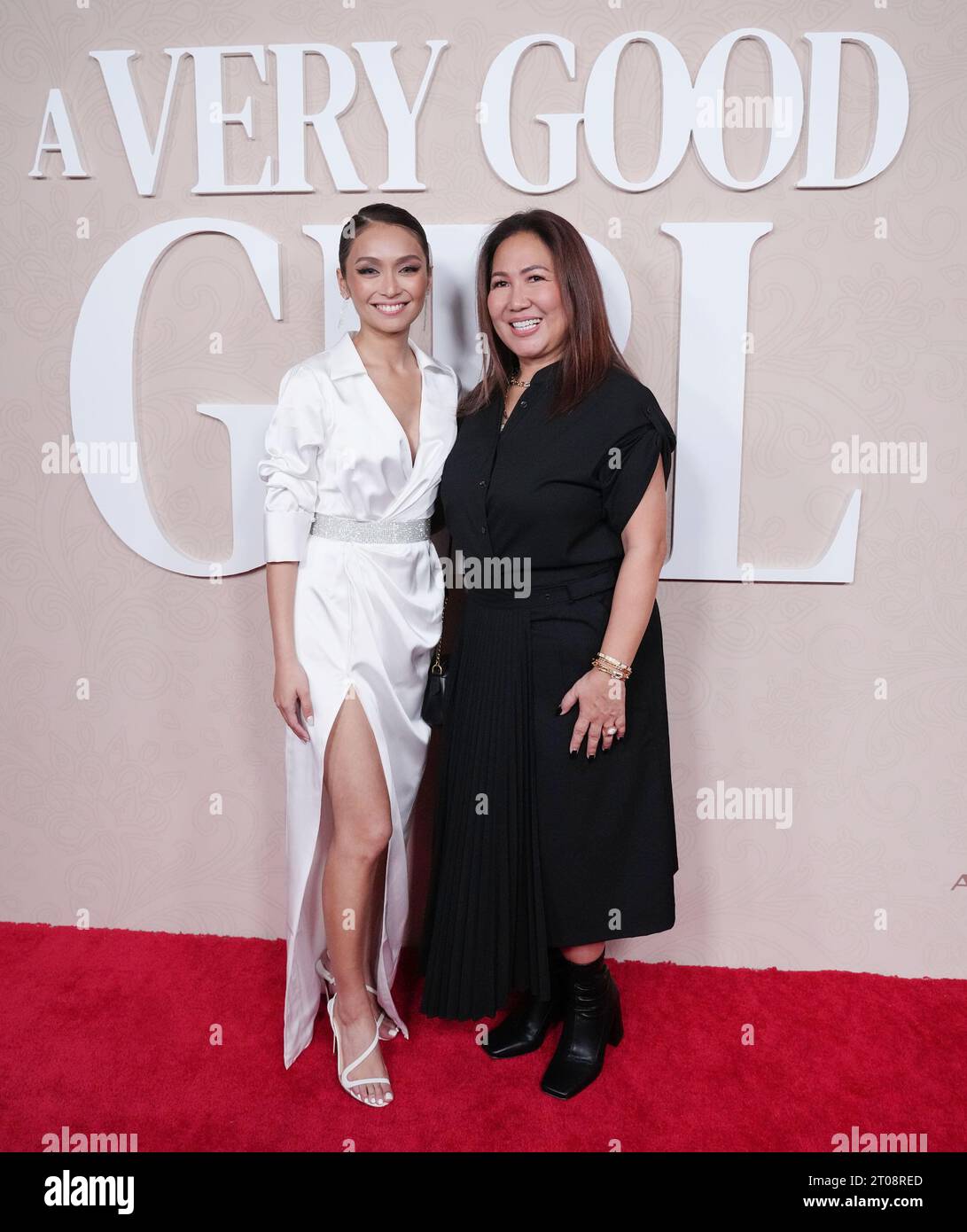 Los Angeles, USA. 04th Oct, 2023. (L-R) Kathryn Bernardo and Mom Luzviminda Bernardo at the ABS ...