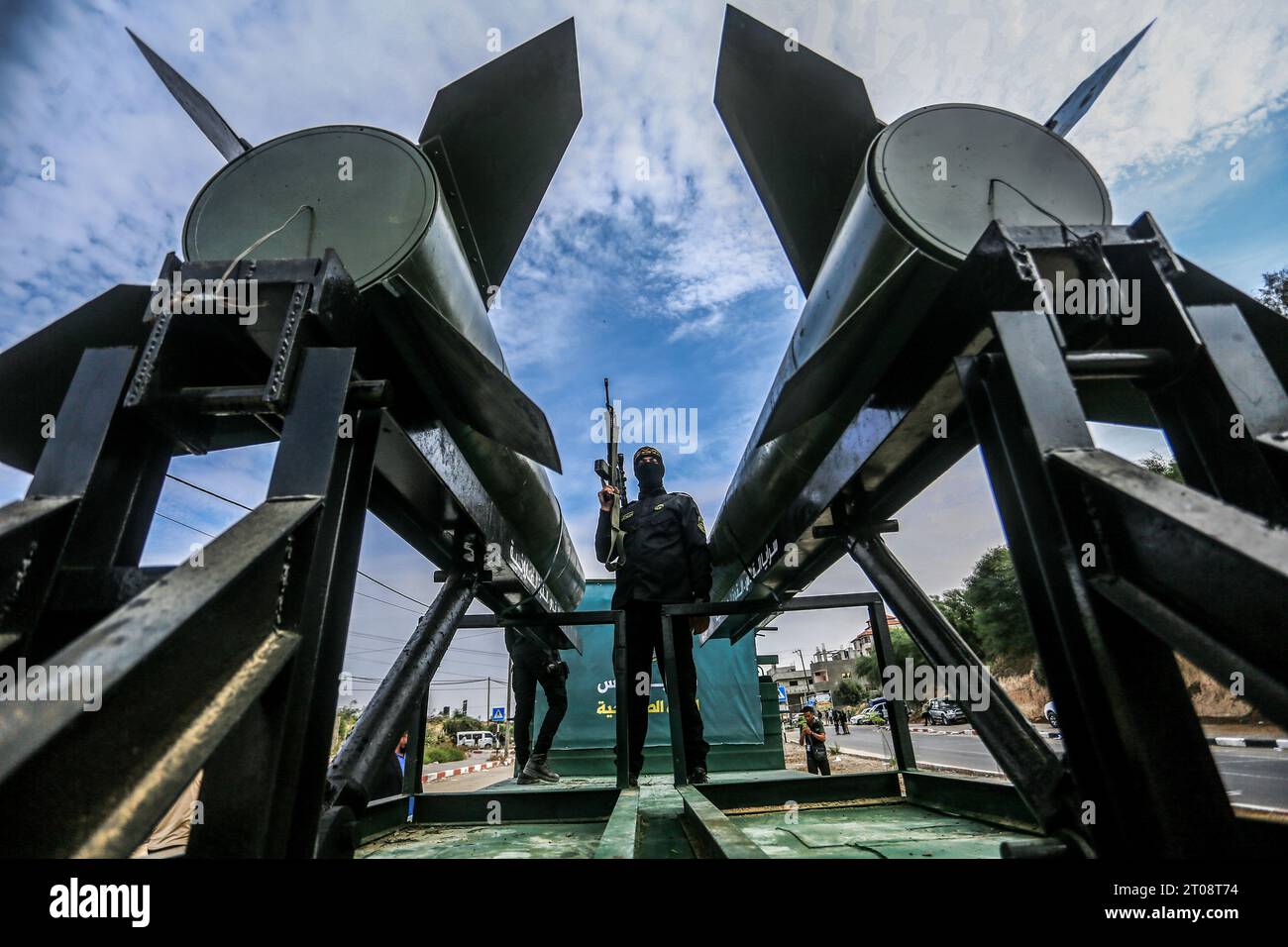 Gaza City, Palestine. 04th Oct, 2023. An armed fighter of the Al-Quds ...