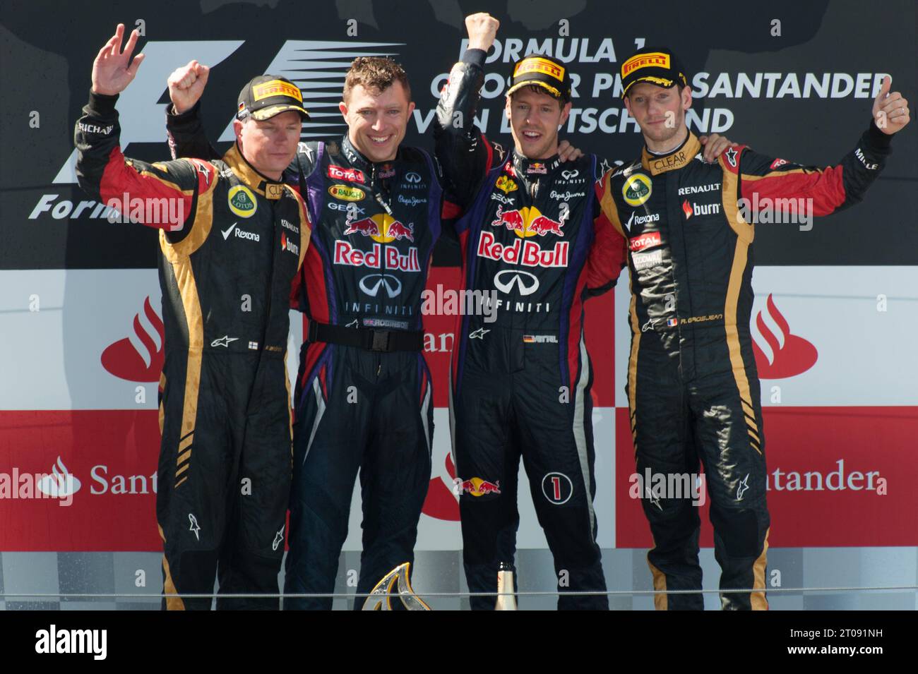 Kimi Räikkönen, FIN (Lotus F1 Team), Sebastian Vettel, Rad Bull Racing ...