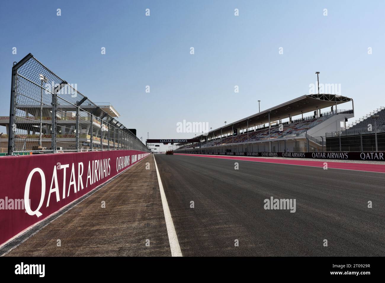 Doha, Qatar. 05th Oct, 2023. Circuit atmosphere - start/finish straight ...